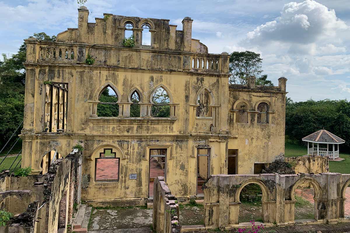 #61ICF: Full-Day Penang - IPOH Tour (by SUV) - Lawrence Blue, Tour ...